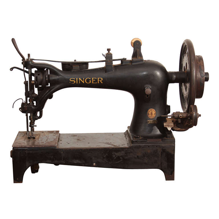 WWI Singer Tent and Leather Sewing Machine at 1stDibs | tent sewing machine