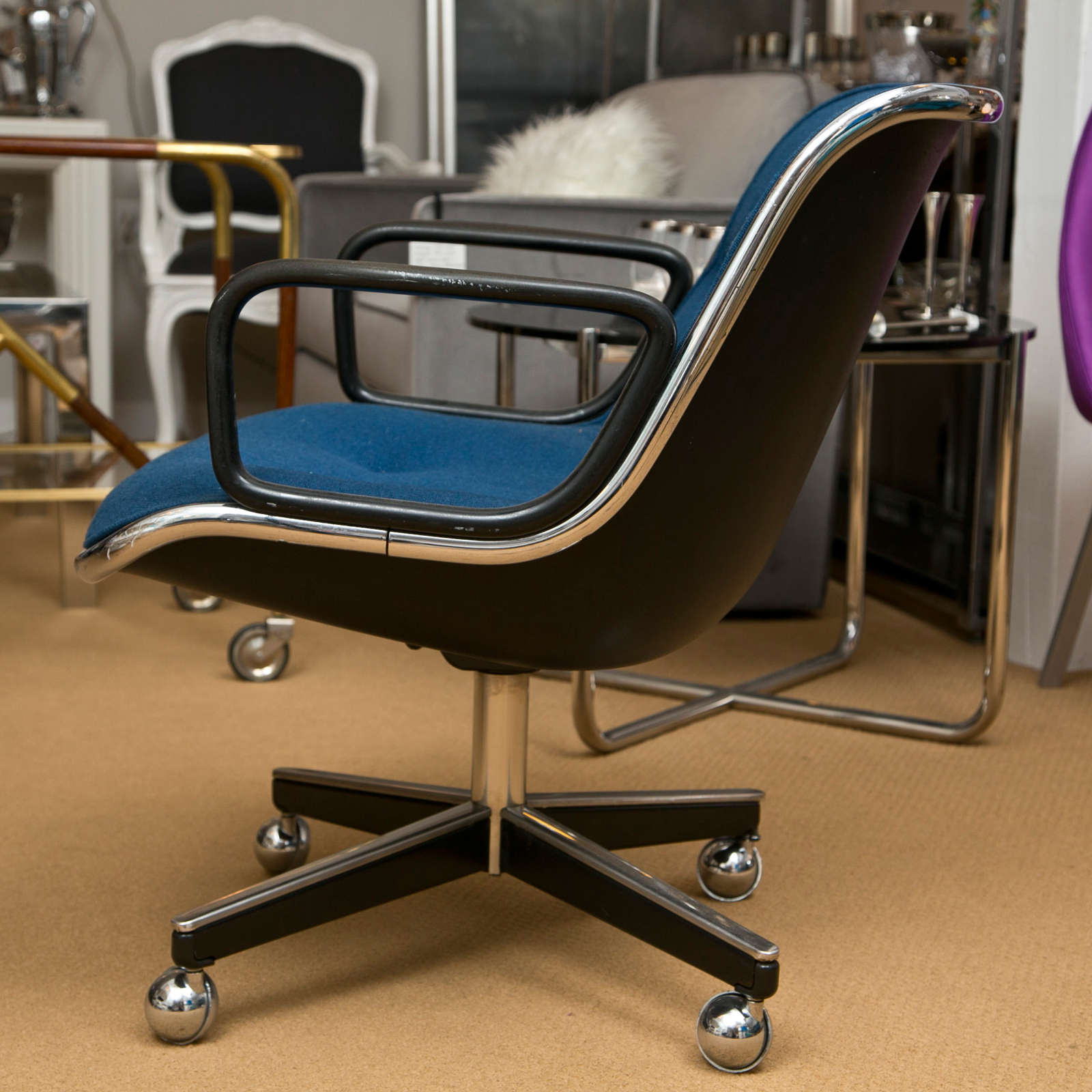 Charles Pollock's 1963 Executive Chair at 1stDibs