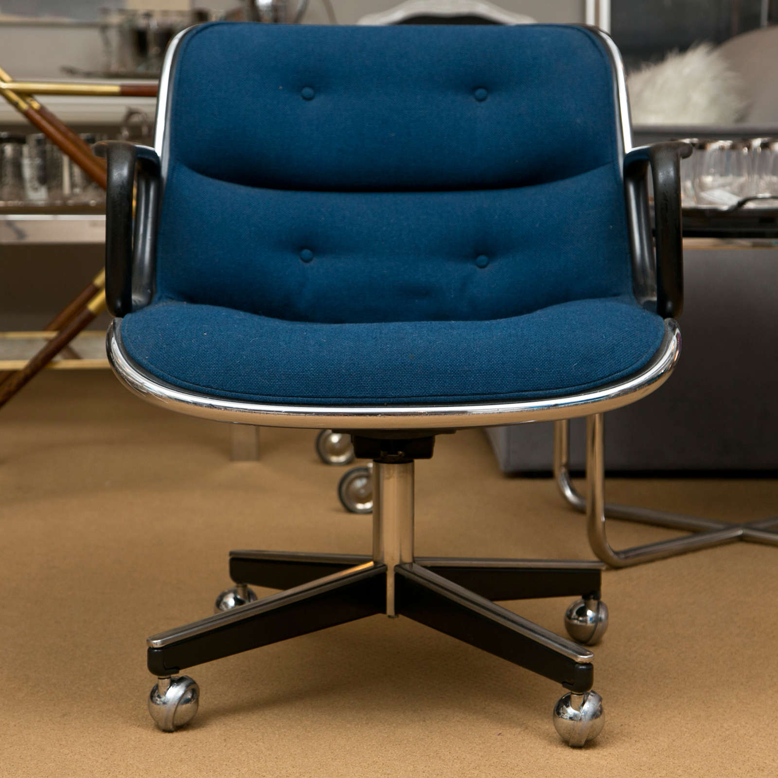 Charles Pollock's 1963 Executive Chair at 1stDibs