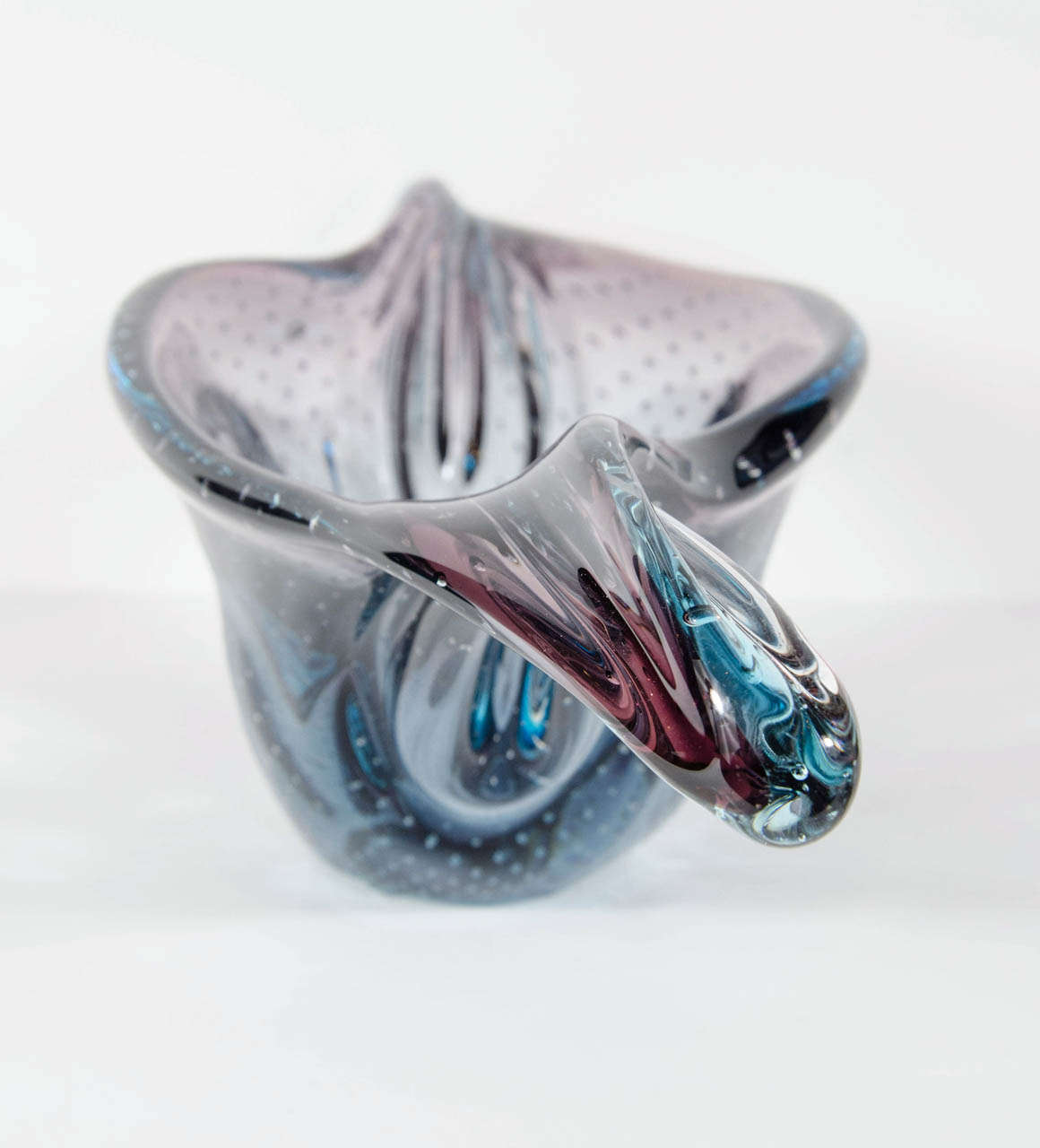 Sinuous Murano Glass Bowl with Free Form Design at 1stDibs