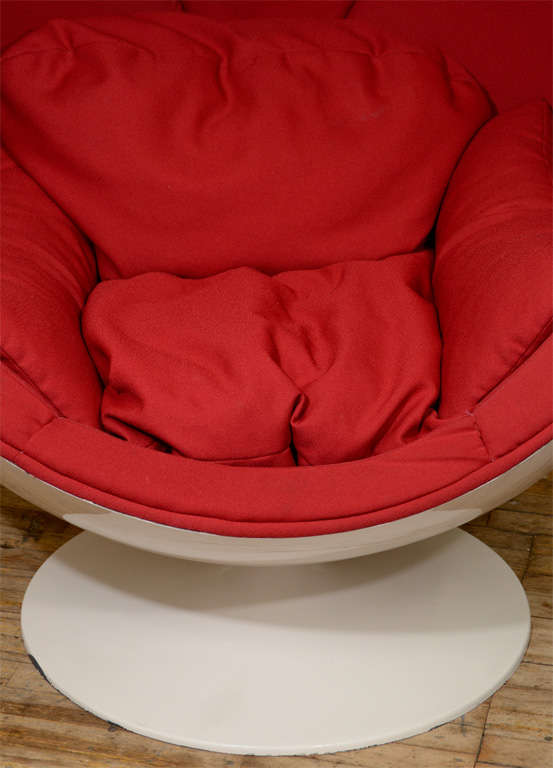 Mid Century Red and White "Ball" Chair by Eero Aarnio at 1stDibs