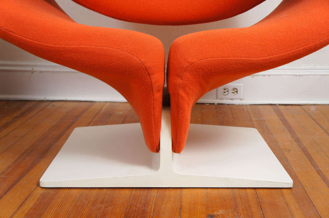 Pierre Paulin Ribbon Chair at 1stDibs | ribon chair, pierre paulin ...