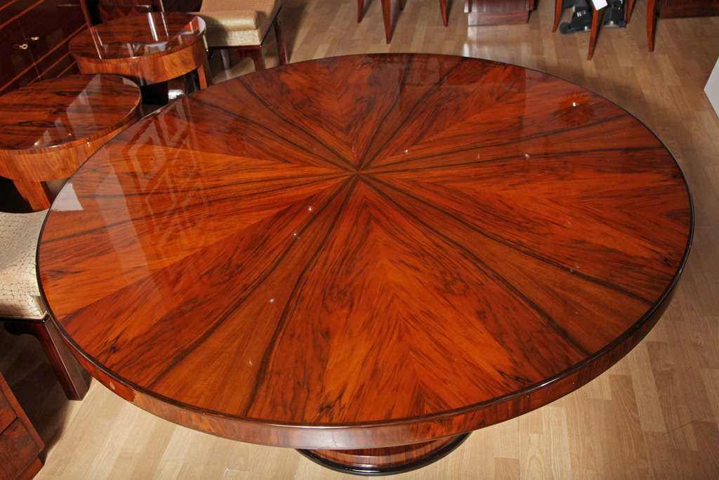 Art Deco Round Dining Table For Sale at 1stDibs