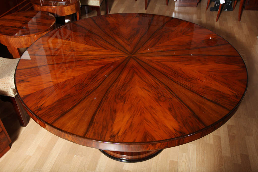 Art Deco Round Dining Table For Sale at 1stDibs