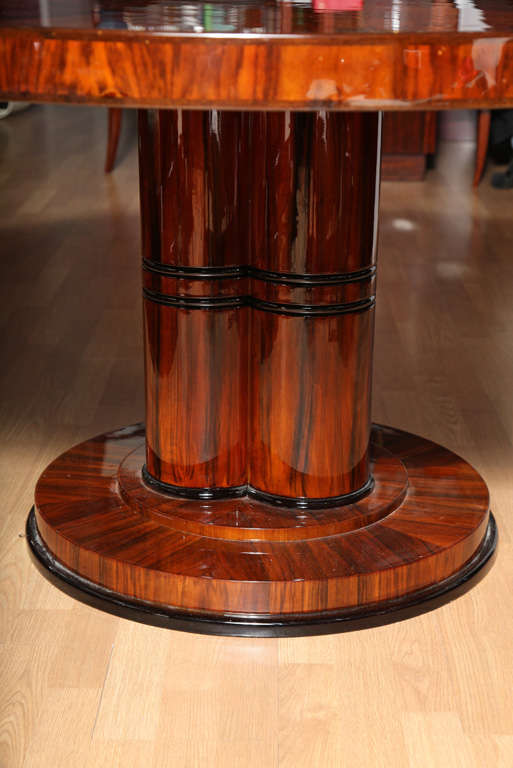 Art Deco Round Dining Table For Sale at 1stDibs