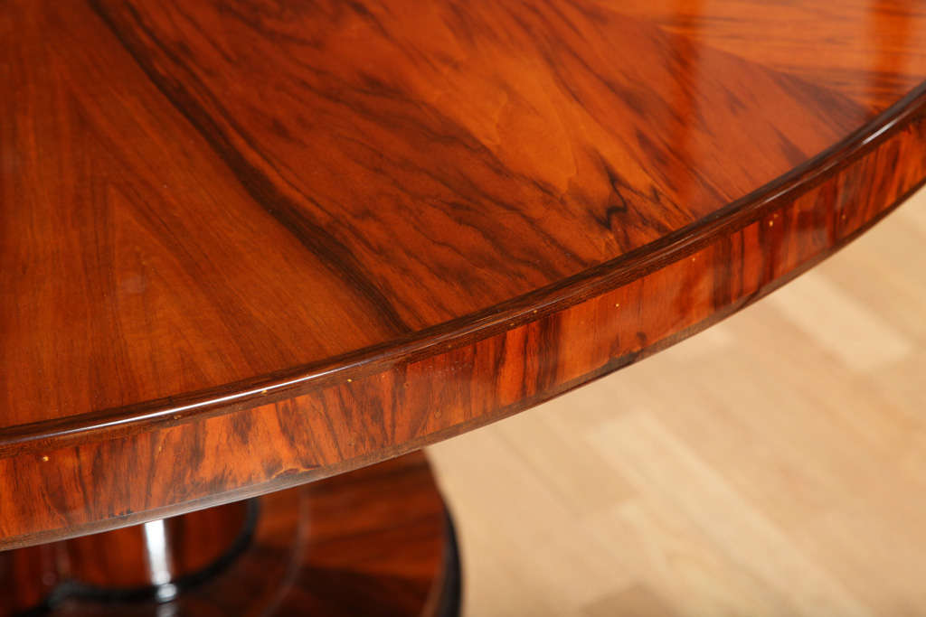 Art Deco Round Dining Table For Sale at 1stDibs