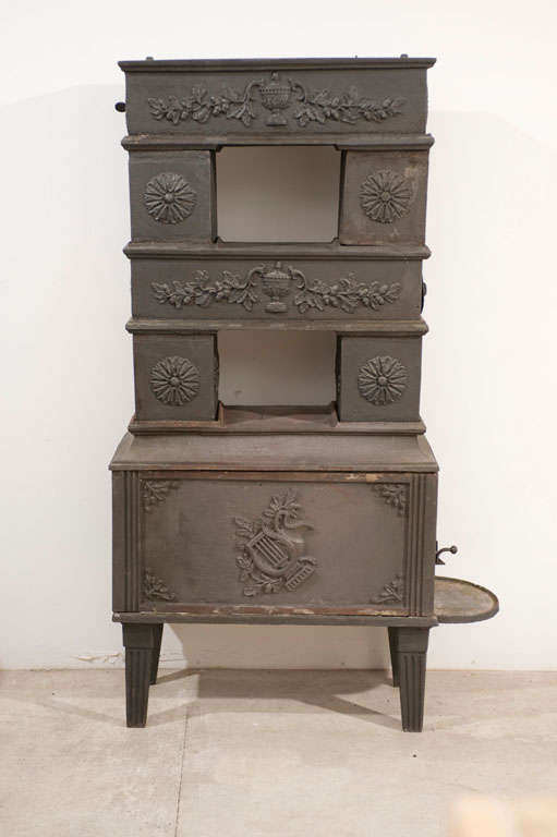 19th century European cast iron wood burning stove For Sale at 1stDibs