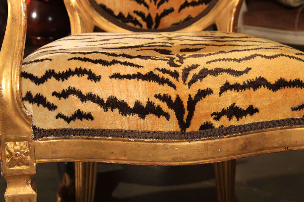 Pair of gilt chairs For Sale at 1stDibs