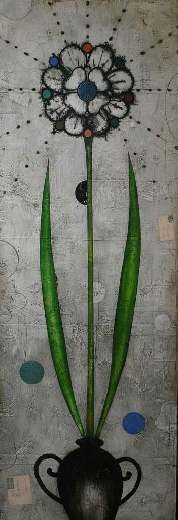 Dan Rizzie - Female Flower For Sale at 1stDibs