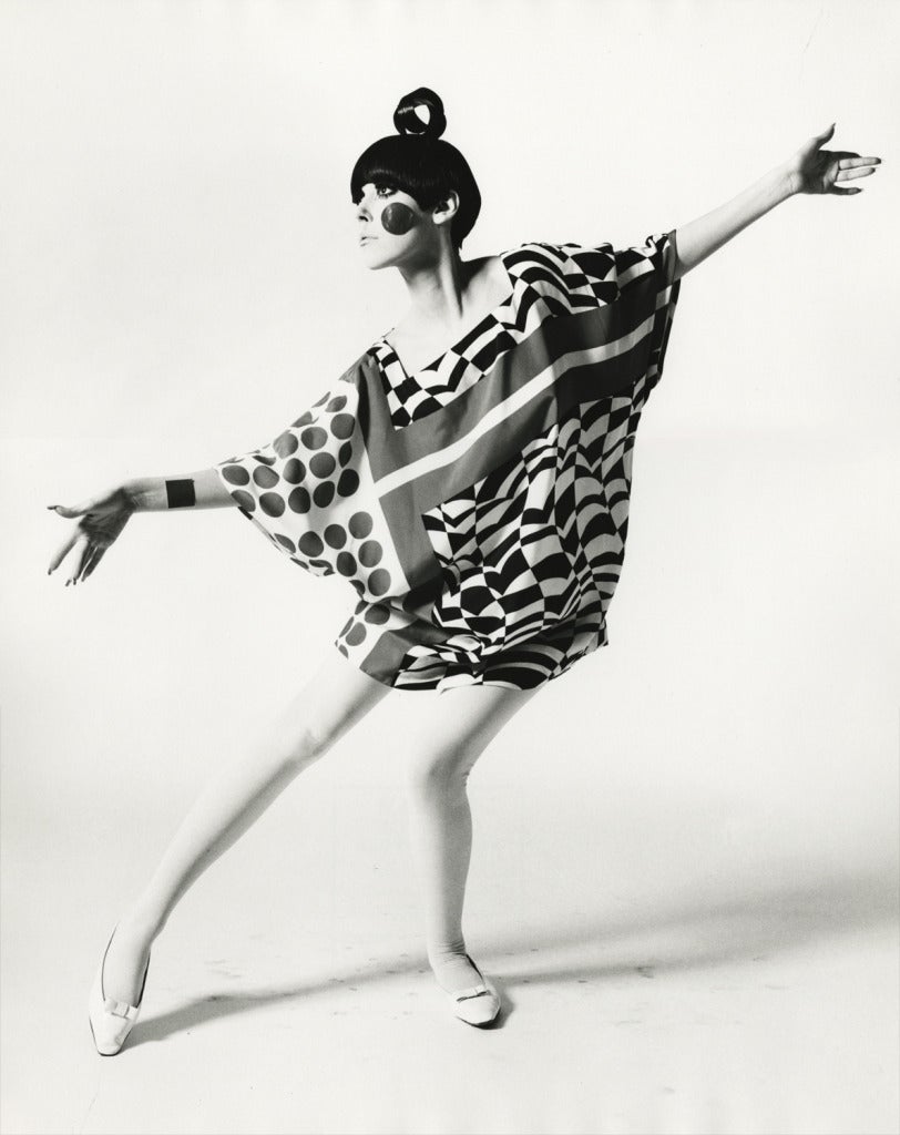 William Claxton - Peggy Moffitt in "Kite Dress" by Rudi Gernreich ...