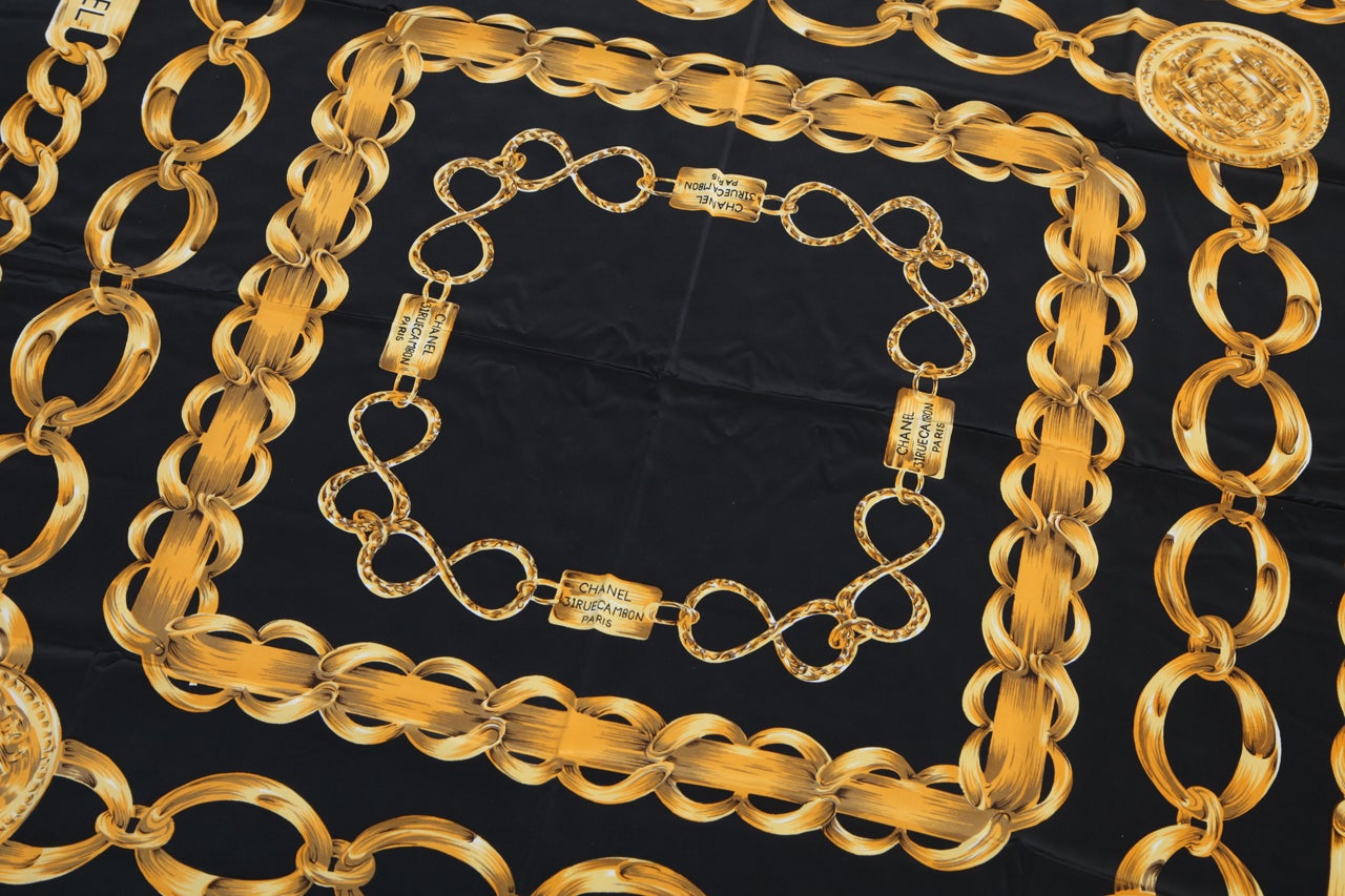 CHANEL BLACK CHAIN MOTIF SCARF For Sale at 1stDibs