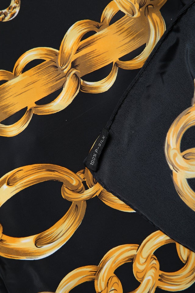CHANEL BLACK CHAIN MOTIF SCARF For Sale at 1stDibs