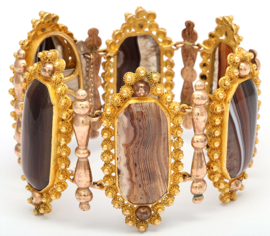 Pinchbeck and Banded Agate Bracelet, Early 19th Century For Sale at 1stDibs