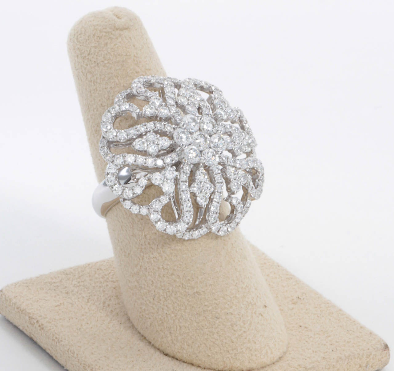 Diamond Lace Floral Cocktail Ring For Sale at 1stDibs