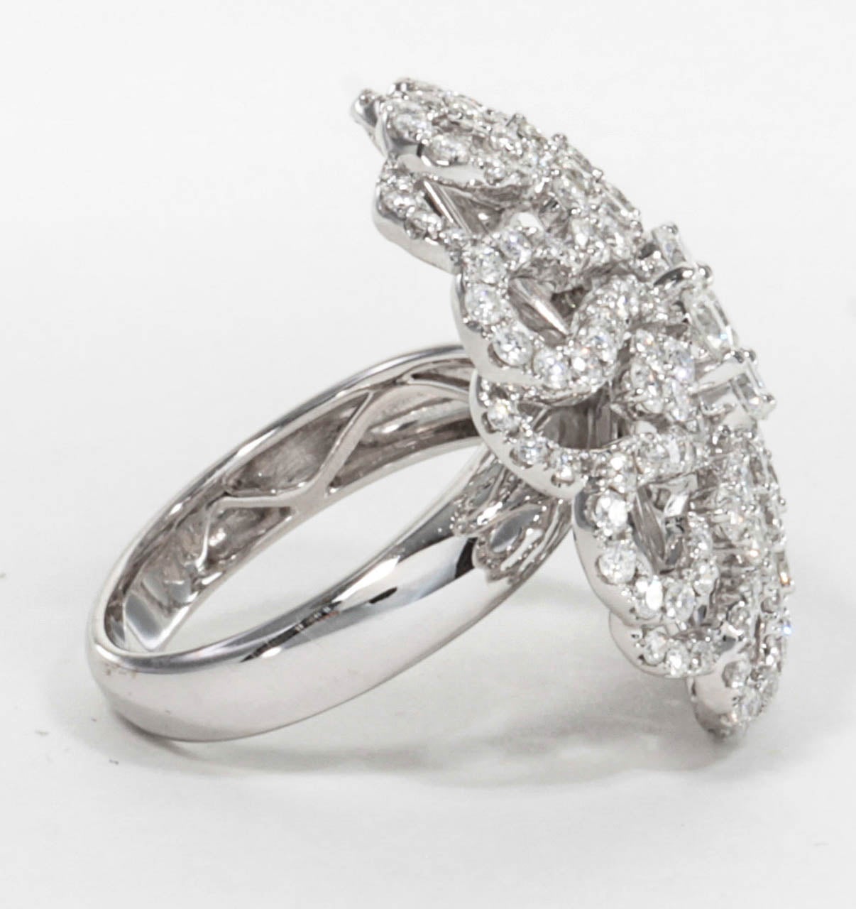 Diamond Lace Floral Cocktail Ring For Sale at 1stDibs