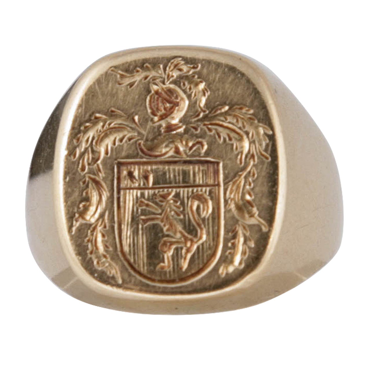 Armorial Signet Ring For Sale at 1stDibs