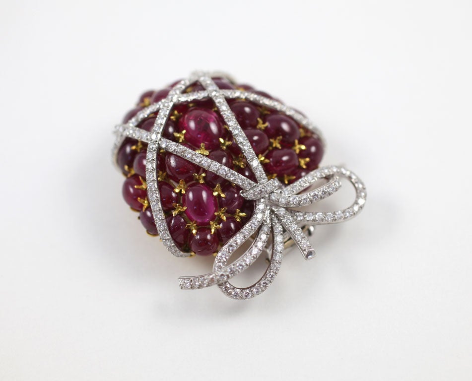 VERDURA Iconic Wrapped Ruby Diamond Heart Brooch at 1stDibs