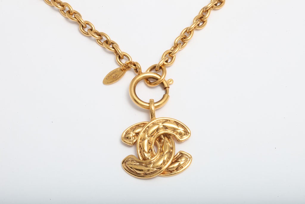Chanel Quilted CC Necklace Medium at 1stDibs