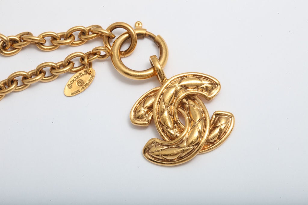 Chanel Quilted CC Necklace Medium at 1stDibs
