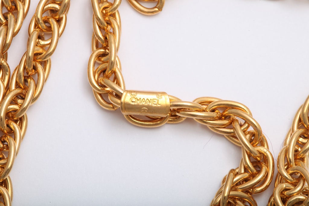CHANEL GOLD CC DOUBLE CHAIN NECKLACE at 1stDibs | gold cc necklace