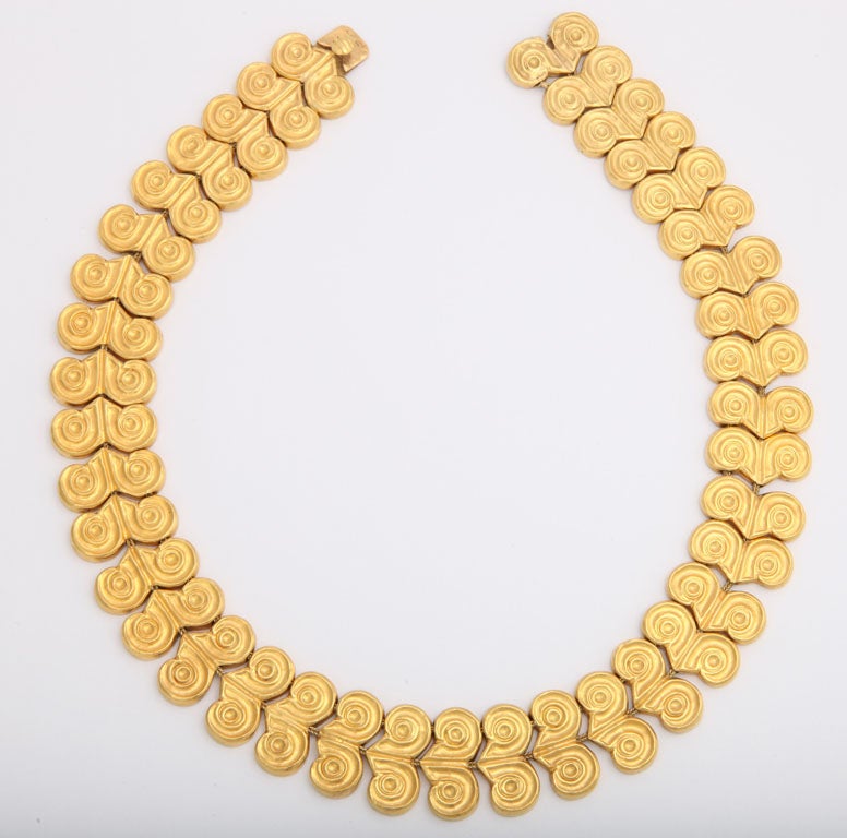 LALOUNIS Gold Ancient Crete Motif Necklace For Sale at 1stDibs