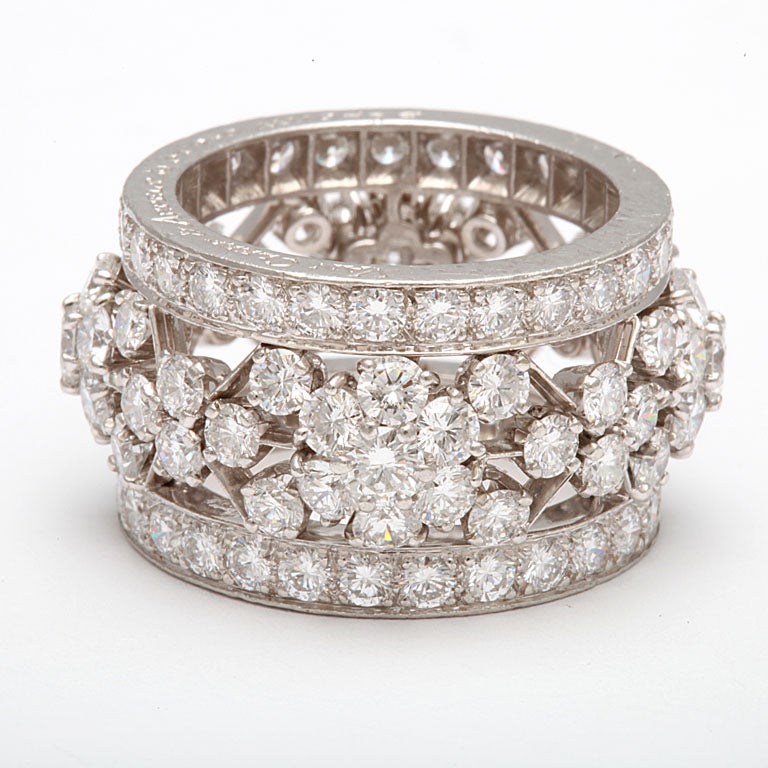 VAN CLEEF and ARPELS Snowflake Band at 1stDibs