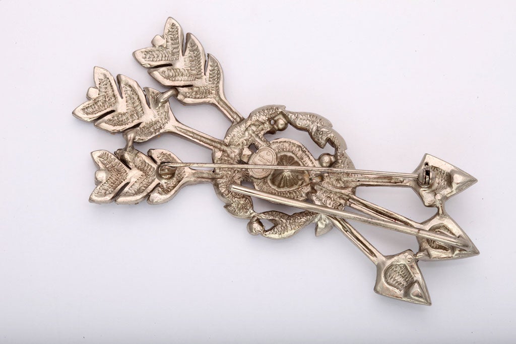 CHRISTIAN DIOR Heart and Arrow Brooch For Sale at 1stDibs