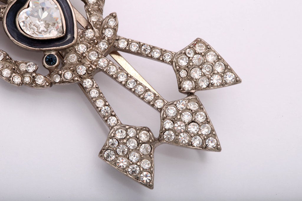 CHRISTIAN DIOR Heart and Arrow Brooch For Sale at 1stDibs
