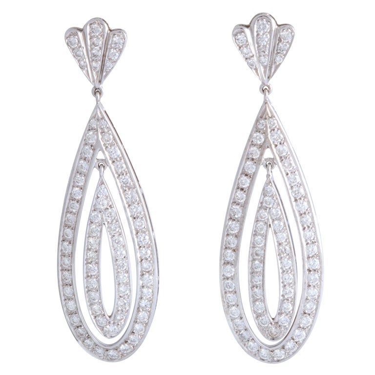 Long Diamond Dangling Drop Earrings For Sale at 1stdibs