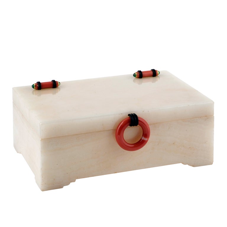 CARTIER. An Art Deco Alabaster Table Cigarette Box For Sale at 1stDibs