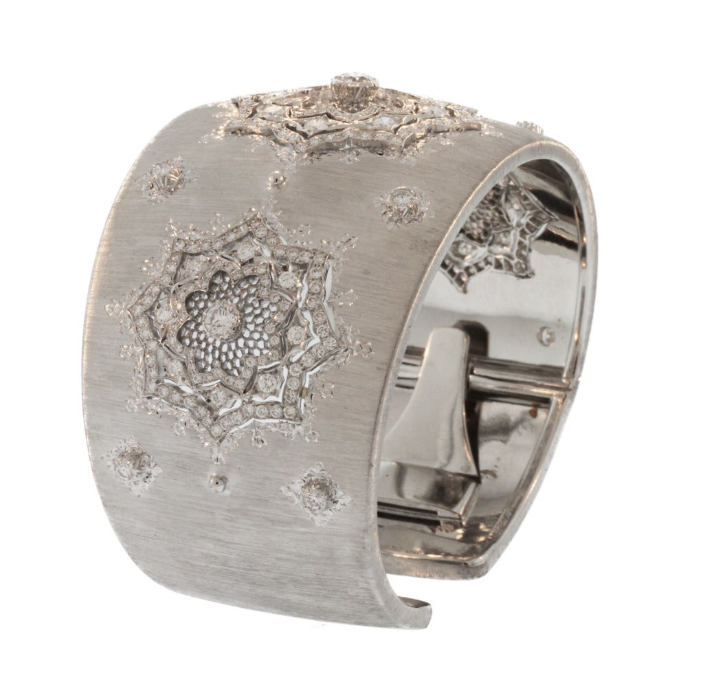 Buccellati Diamond Cuff Bracelet at 1stDibs