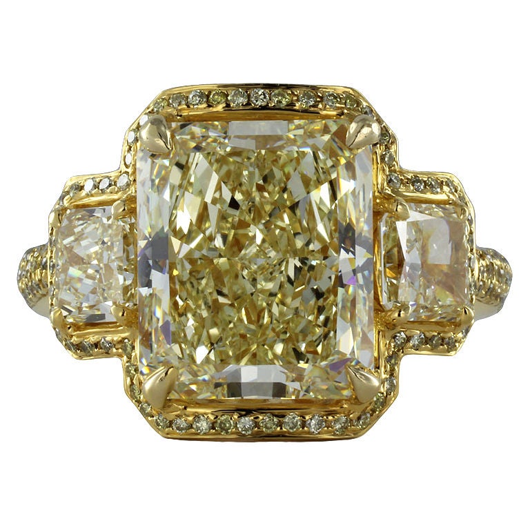 Spectacular 5.87ct Fancy Yellow Diamond Ring at 1stDibs