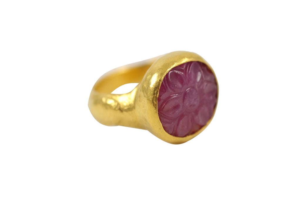 Gurhan Gold and Carved Ruby Ring at 1stDibs