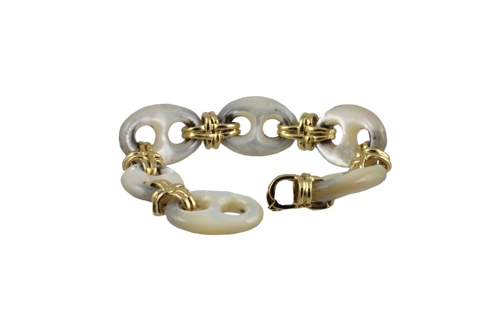 Mother of Pearl Gold Link Bracelet For Sale at 1stDibs