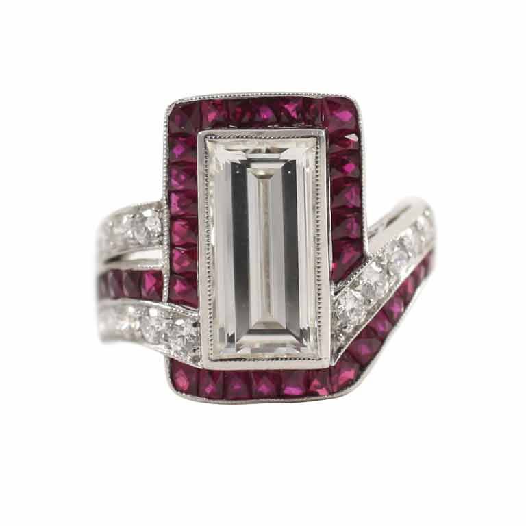 Exquisite Ruby and Diamond Ring For Sale at 1stDibs