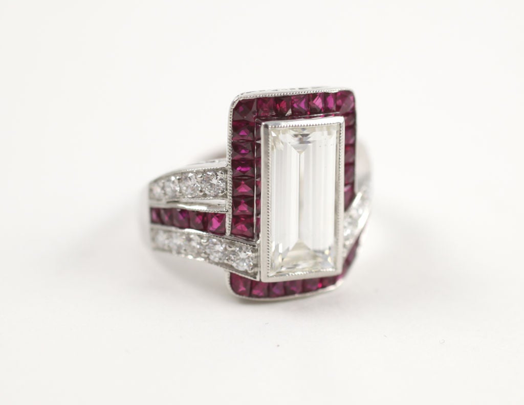 Exquisite Ruby and Diamond Ring For Sale at 1stDibs