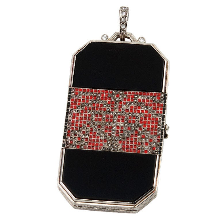 Art Deco Locket For Sale at 1stDibs