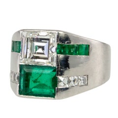 Double Stone Diamond and Emerald Ring For Sale at 1stDibs