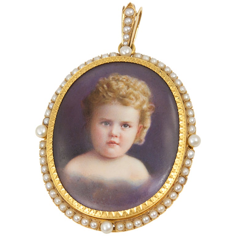 Victorian Portrait pendant For Sale at 1stDibs