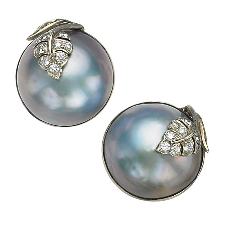 Pearl Mobe Earrings - 15 For Sale on 1stDibs | mobe pearl earrings