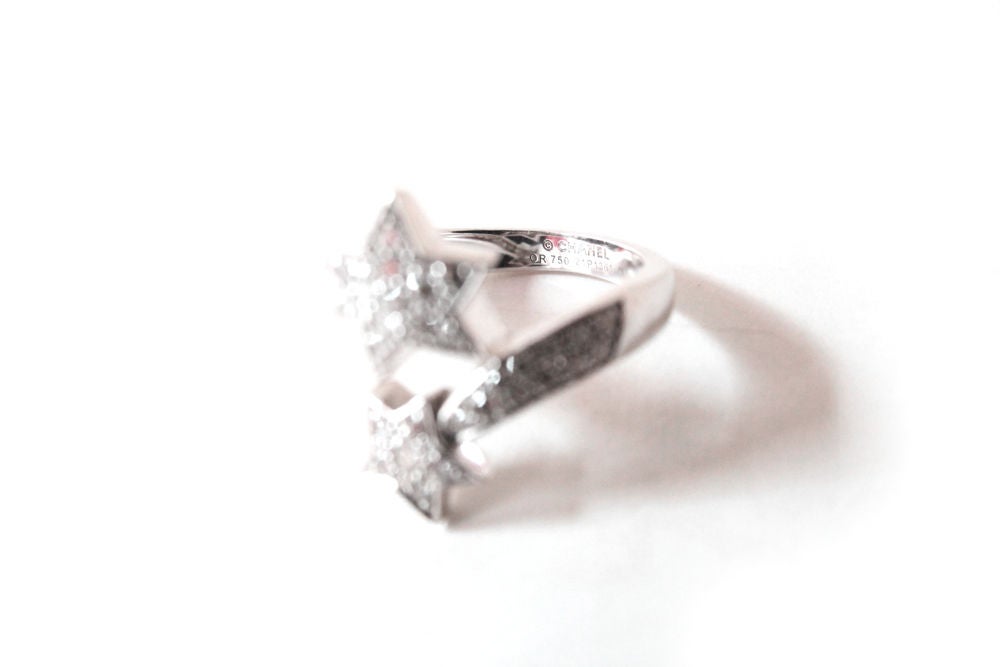 CHANEL 18K WHITE GOLD COMET STAR RING W/ DIAMONDS - SZ 7.5 For Sale at ...
