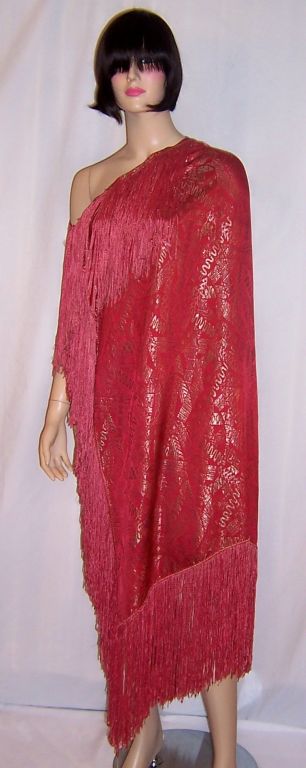 1920's Art Deco Cerise and Gold Lame Shawl with Fringe For Sale at 1stDibs
