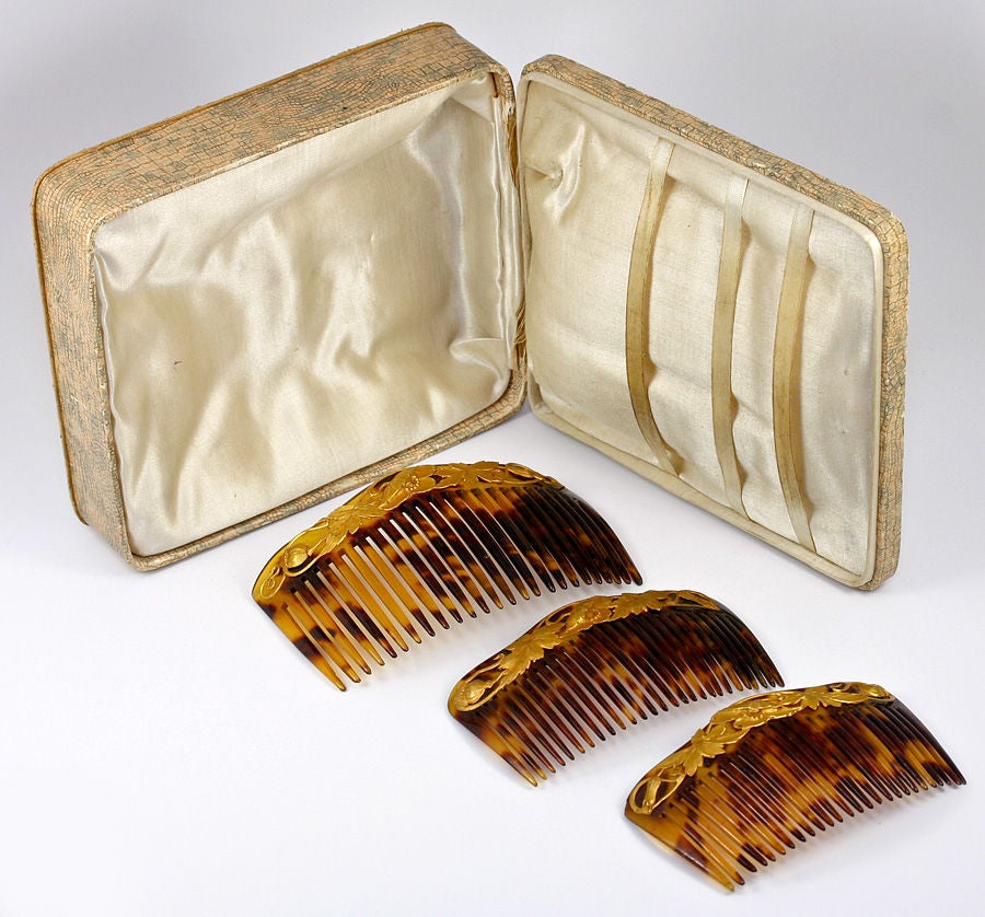 Antique 3 Tortoise Shell Hair Comb Set in Box, Gold Mounted For Sale at ...