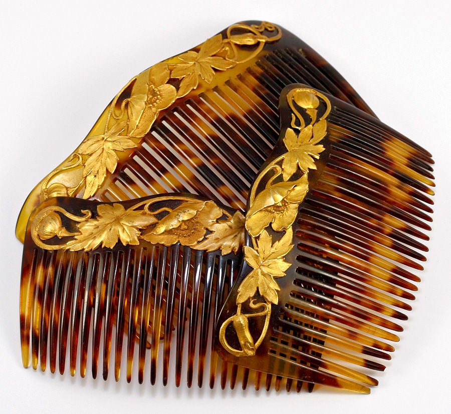 Antique 3 Tortoise Shell Hair Comb Set in Box, Gold Mounted For Sale at ...