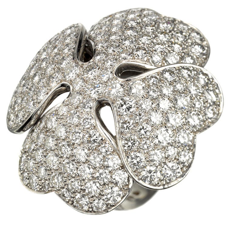 Cartier Clover - 9 For Sale on 1stDibs | four leaf clover bracelet ...