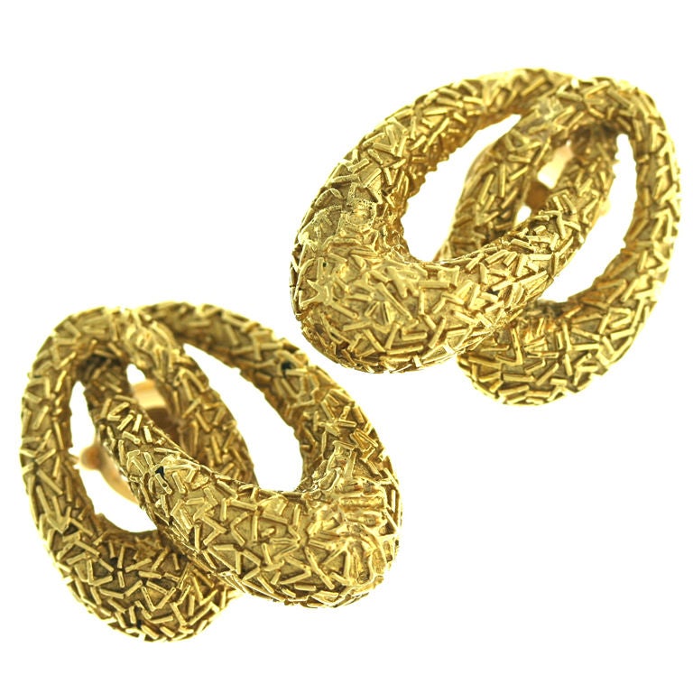 VAN CLEEF and ARPELS 1970s Gold Ear Clips at 1stDibs