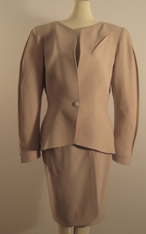 SCULPTED HOURGLASS SKIRT SUIT BY THIERRY MUGLER For Sale at 1stDibs