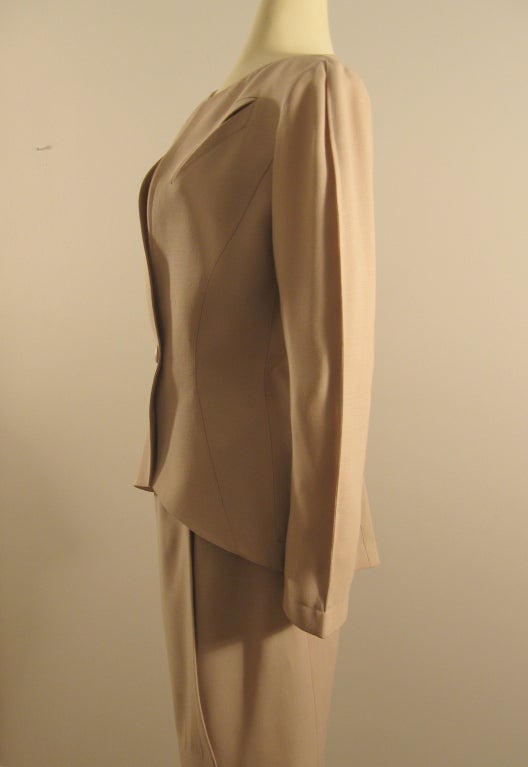 SCULPTED HOURGLASS SKIRT SUIT BY THIERRY MUGLER For Sale at 1stDibs