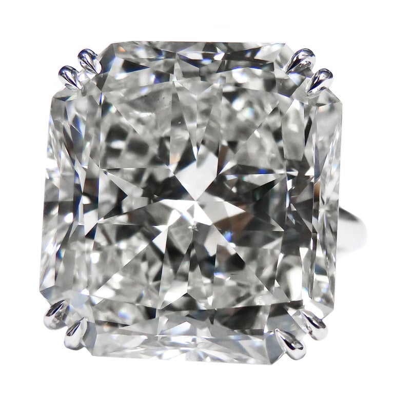 Spectacular 28.88 Carat Radiant Cut Diamond Ring at 1stDibs