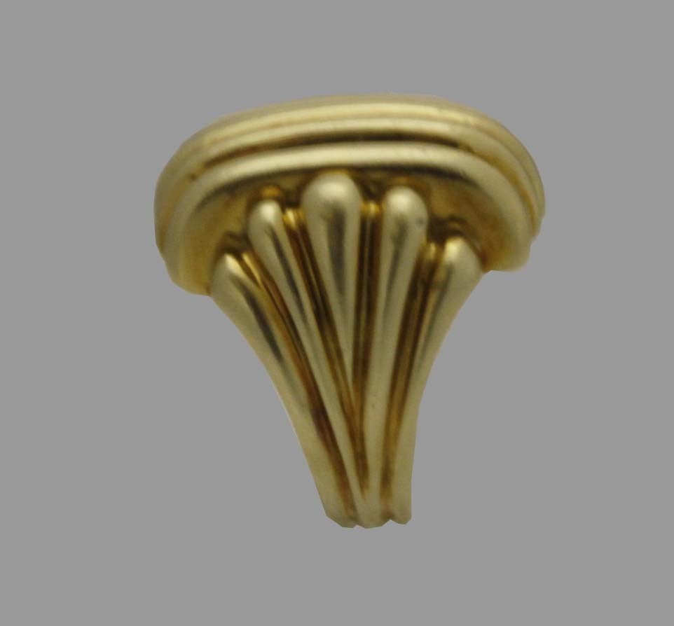 Chunky Gold Ribbed Ring For Sale at 1stDibs